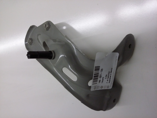 2005-2010 Volkswagen Jetta Fender Bracket 1K5-821-135 | vwpartscente