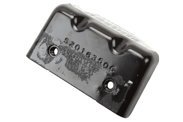 2015-2022 GM Front Fender Front Brace 22900167 | TascaParts.com