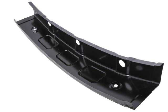 84353240 - Passenger Side Truck Bed Wheel Housing Center Panel 2019 ...