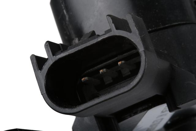 84138742 GM Front Driver Side Suspension Automatic Forward Lighting ...