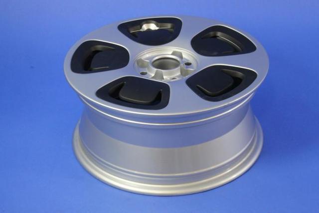 Shop OEM Wheels | Mopar Wholesale