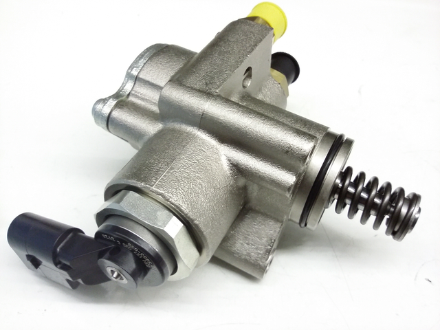 2007-2010 Volkswagen Touareg Mechanical Fuel Pump 03H-127-025-C ...