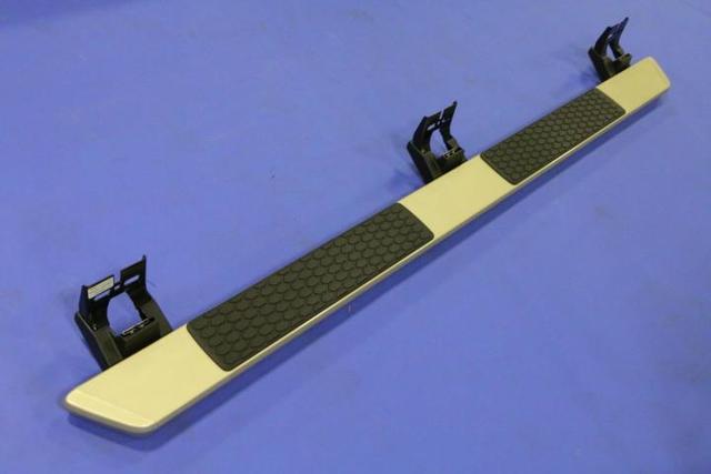 Shop OEM Exterior Accessories | Mopar Depot