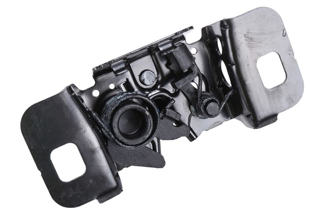 2014-2019 Chevrolet Corvette Driver Side Hood Primary Latch 84146212 ...