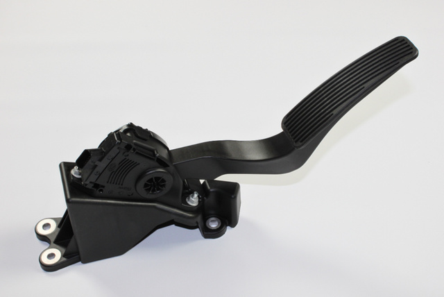 2007-2021 Mopar Accelerator Pedal 4861714AF | QuirkParts