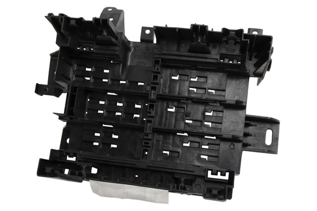 2014-2019 GM Engine Wiring Harness Fuse Block Bracket 23484061 ...