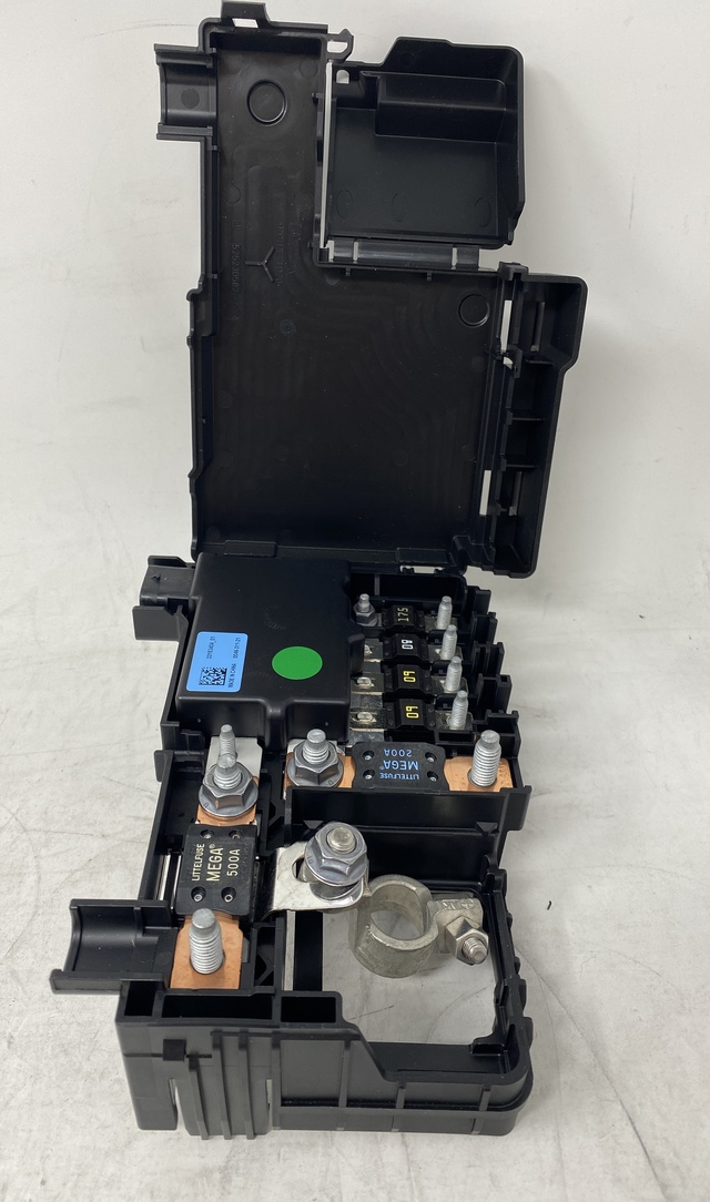 GM 23242472 Battery Distribution Engine Compartment Fuse Block ...