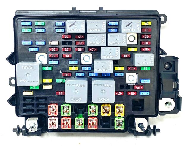 15786043 - Junction Block - 2004-2006 GM | Findlay Auto Parts