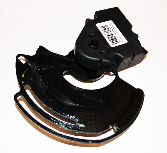 89018374 - Heating and Air Conditioning Panel Mode Door Actuator - 2003 ...