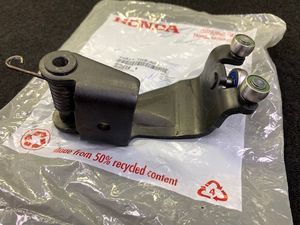 2011-2017 Honda Odyssey Roller 72521-TK8-A02 | Direct Honda Parts