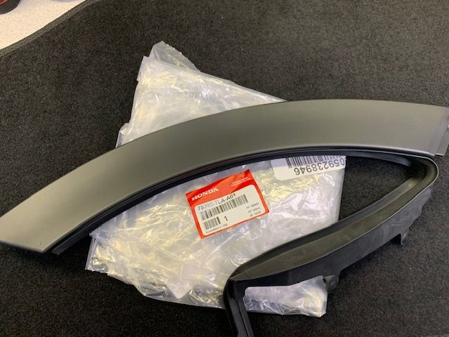 Genuine Honda CRV right rear door arch molding 75390-TLA-A01 – PartLimit