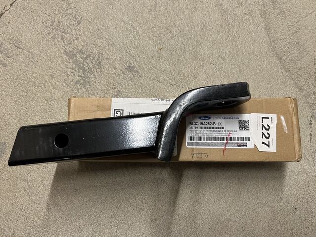 BL3Z-19A282-B - bl3z-19a282-b Ford Bronco Ball Mount Kit - 2001-2024 ...