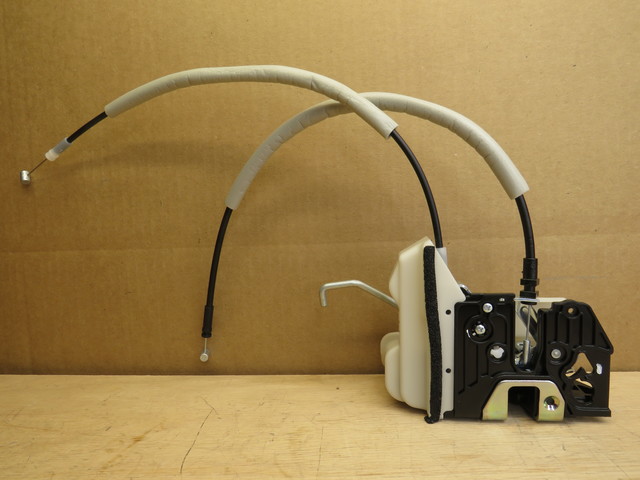 81311-1W000 - Latch 2012-2017 Kia Rio | Kia Cheap Parts