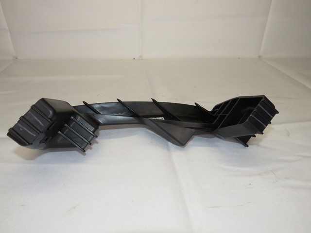 86551-D9000 - Upper Bracket 2017-2022 Kia Sportage | Kia Cheap Parts