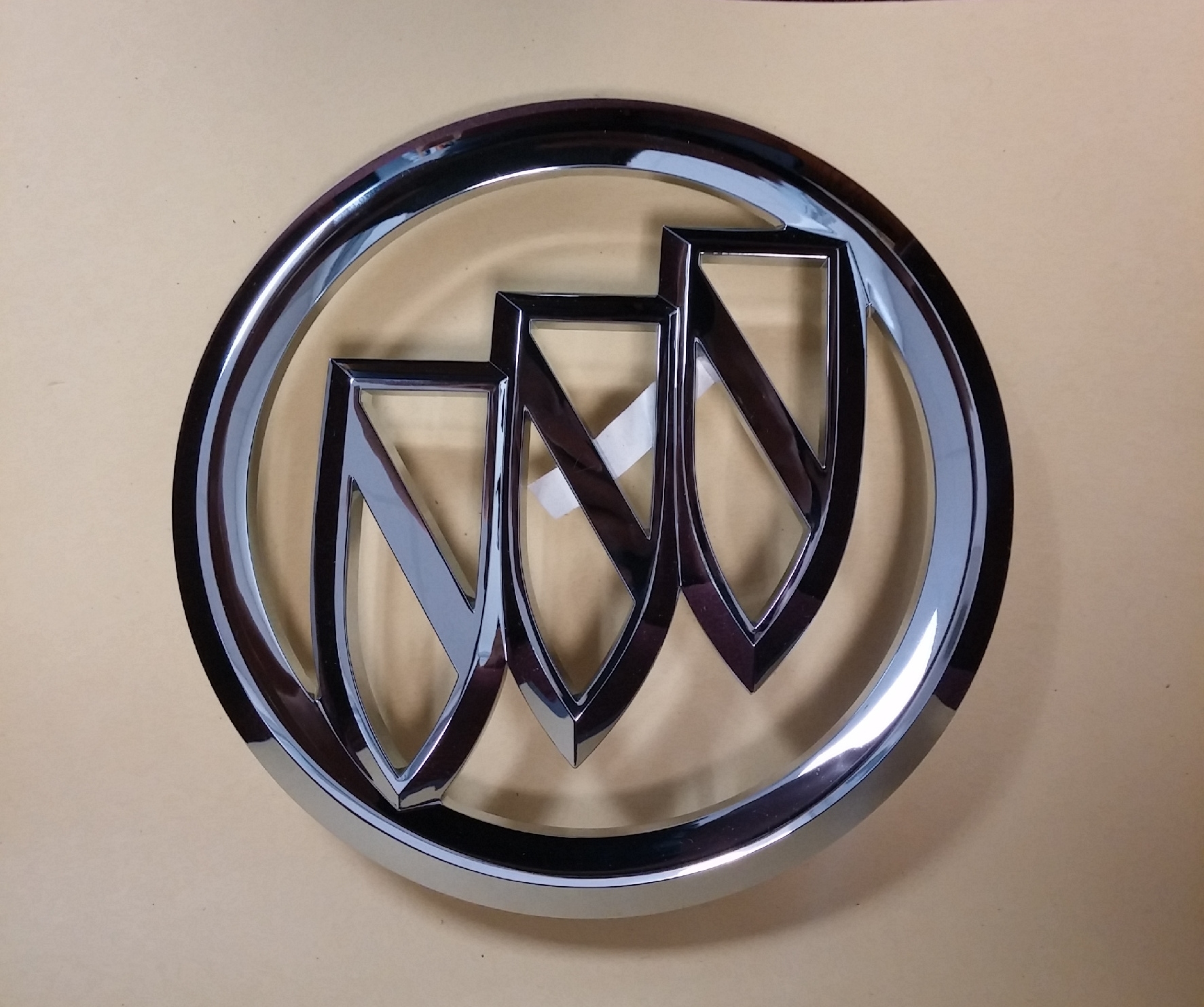 25759434 - Front Grille Tri-Shield Logo 2006-2009 Buick | GM Wholesale ...