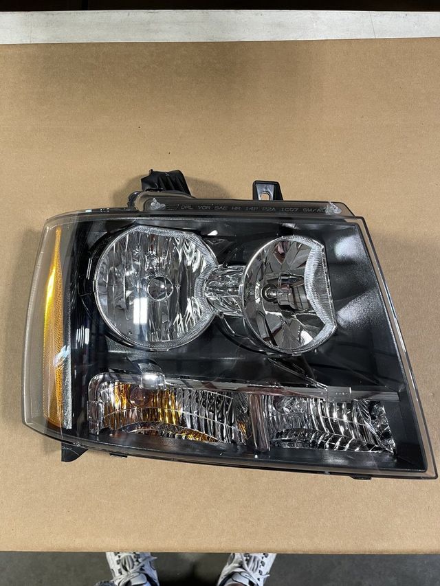 22853026 - Passenger Side Headlamp 2007-2014 GM | GM Wholesale Direct
