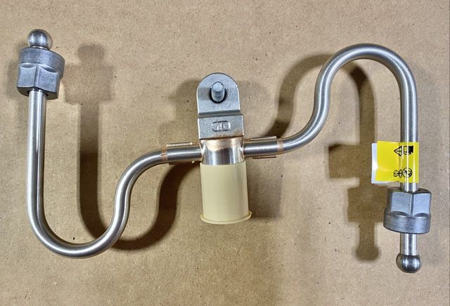 12677002 - Fuel Rail Crossover Tube 2016-2018 Chevrolet Camaro | GM ...