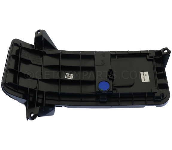 2020-2025 GM Front Driver Side Clearance Lamp 84468925 | GetOEMParts.com