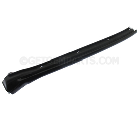 1999-2007 GM Passenger Side Windshield Molding 15291274 | GetOEMParts.com