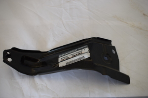 F3160-9KAMA - Fender Bracket - 2012-2019 Nissan Versa | World OEM Parts ...