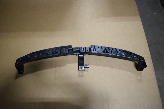 2016-2020 Nissan Maxima Upper Retainer 62240-4RA0A | World OEM Parts Nissan