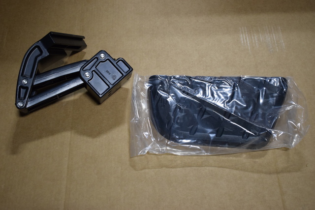 999T7W4820 - 2016-2023 Nissan Titan XD Rear Receiver Hitch Mounted ...