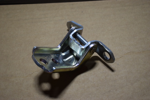 80401-ZJ00A - Lower Hinge - 2000-2019 Nissan | World OEM Parts Nissan