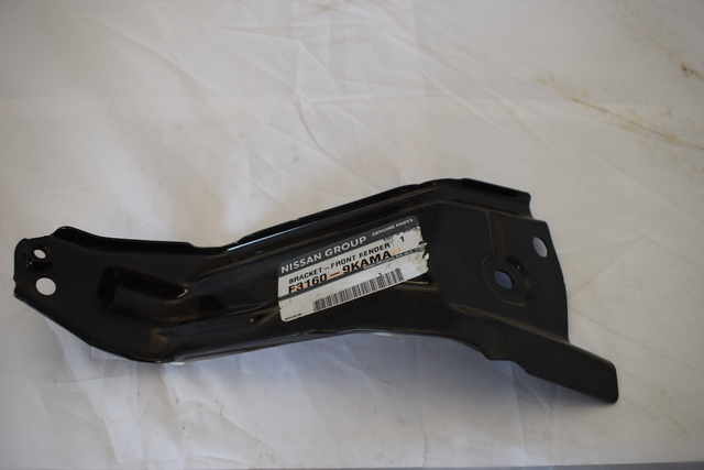 F3160-9KAMA - Fender Bracket - 2012-2019 Nissan Versa | World OEM Parts ...
