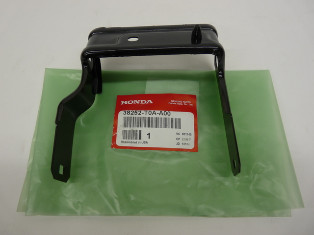 38252-T0A-A00 - Bracket, Relay Box (Rear) - 2012-2016 Honda CR-V | All ...