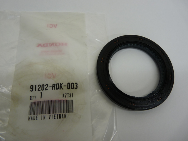 91202-RDK-003 - Oil Seal (48X67X7.5) - 2006-2021 Honda | All Discount ...