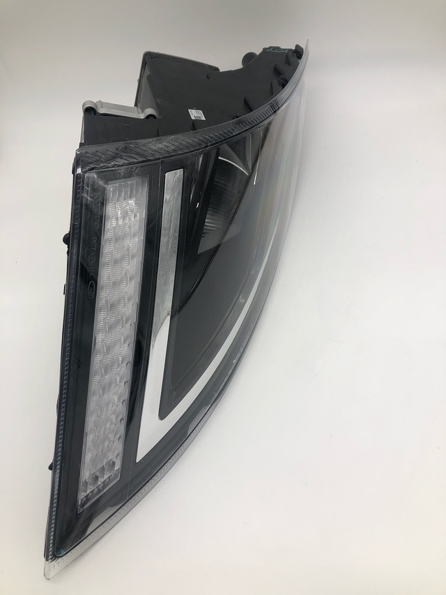 VOLVO 23680018 - HEADLAMP 23680018 | Truck Part Center