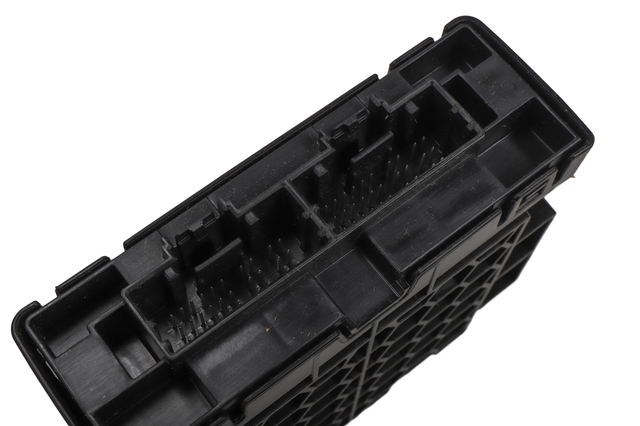 2021-2022 GM Serial Data Gateway Module 13533490 | GM Parts Center