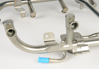 2005-2007 GM Fuel Rail 12574941 | GM Parts Center