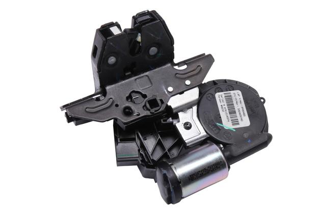 2016-2024 GM Liftgate Latch 13548758 | GM Parts Center