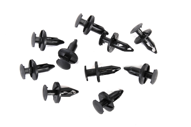 1991-2022 GM Retainer,Frt Bpr Fascia Extn 21030249 | GM Parts Center