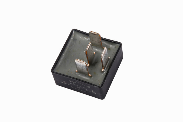 13592144 - OEM GM RELAY GMPartsCenter.net | GM Parts Center