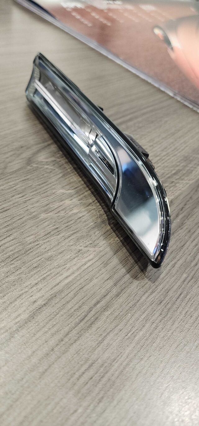 2014-2016 Porsche Panamera Side Marker Lamp 970-631-034-02 ...
