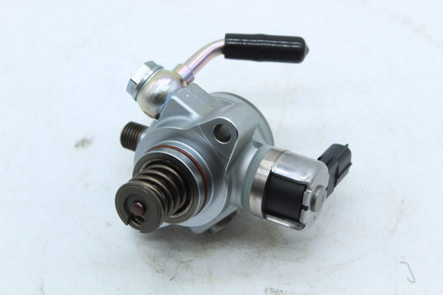 High Pressure Inline Fuel Pump PE19-20-3F0 High Pressure Fuel Pump For ...