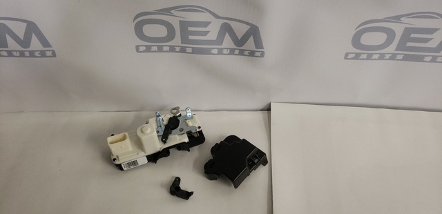 88956759 - Genuine OEM GM Left Lock with Keyless Entry - 2004-2013 GM ...