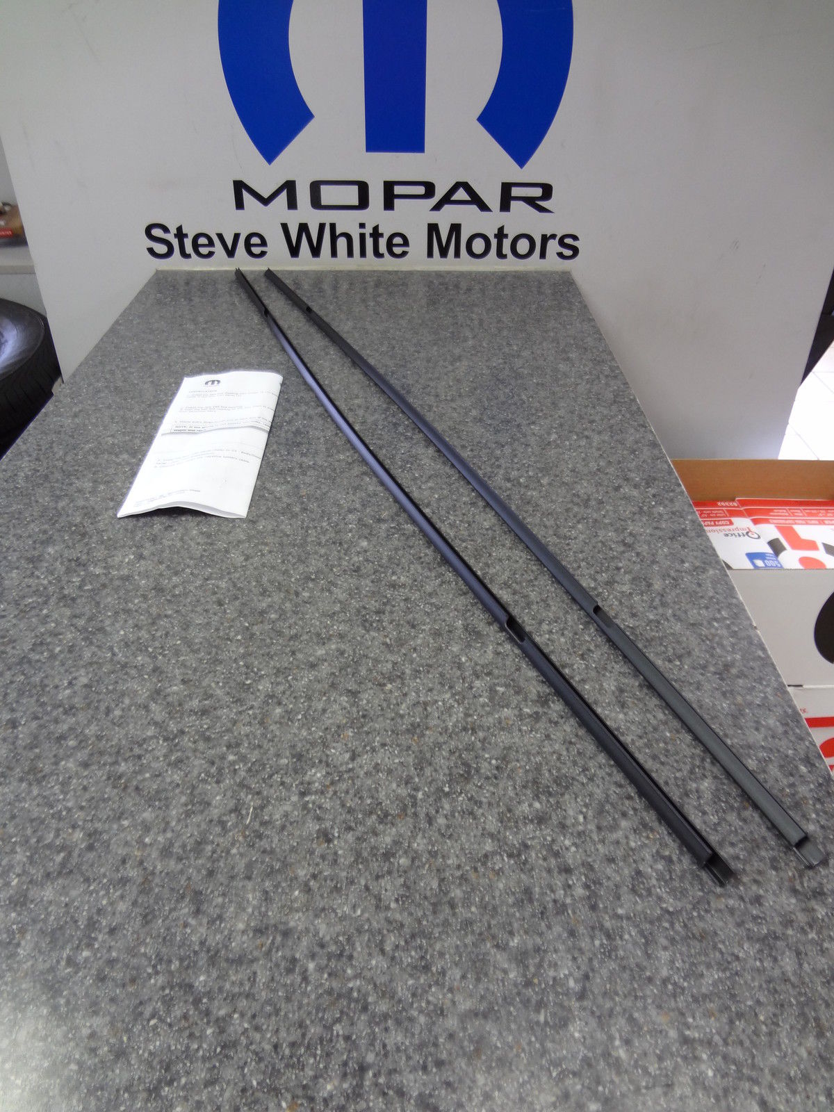 2008-2011 Dodge Challenger Door Belt Molding Kit 68071960AA | Steve ...