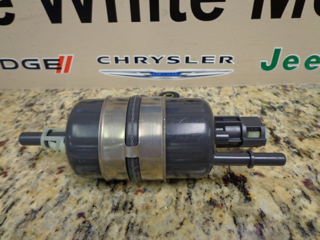 2002-2004 Jeep Grand Cherokee Fuel Filter And Regulator 68193495AA ...