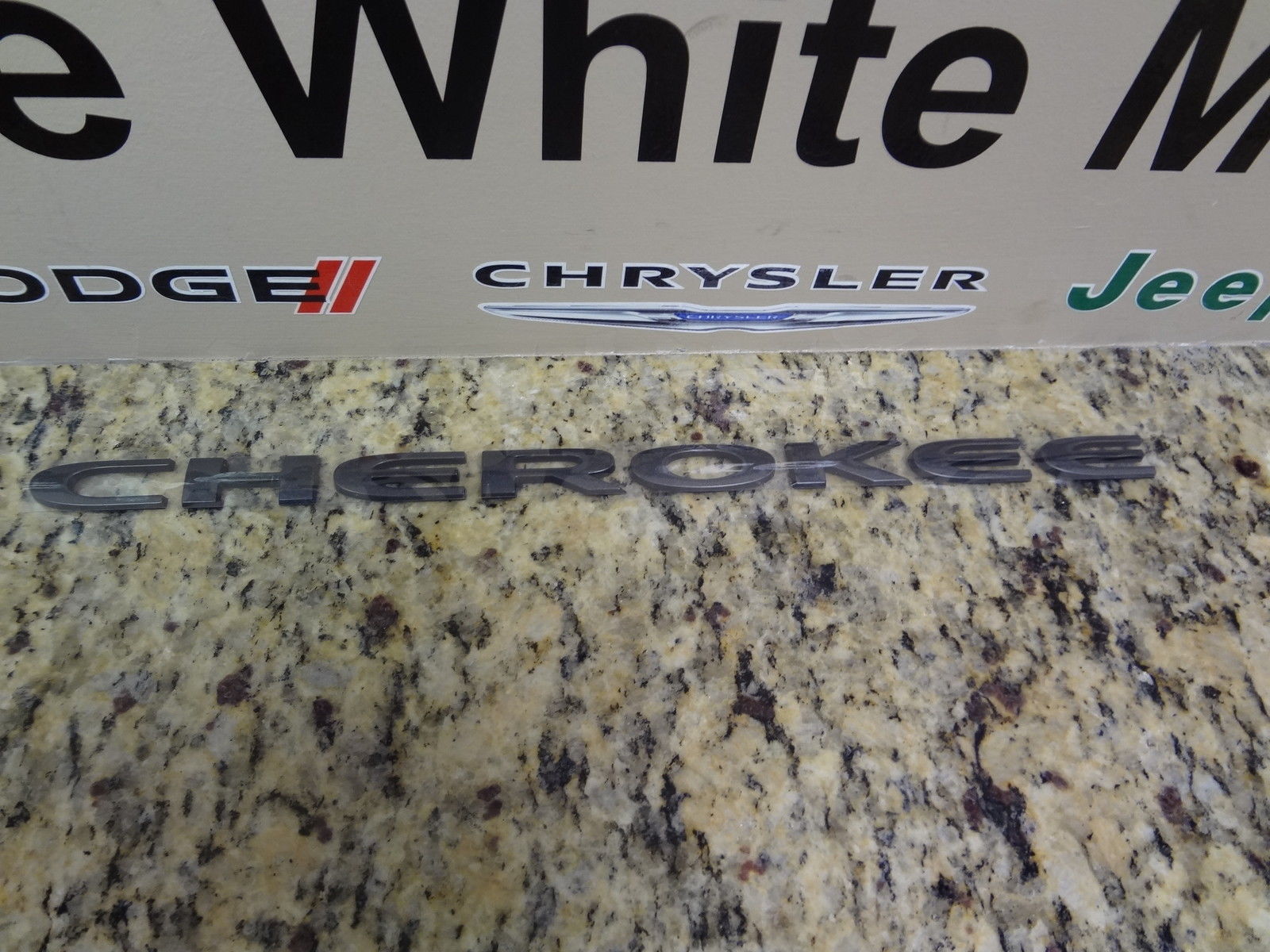 2014-2023 Jeep Cherokee 2014 Jeep Cherokee Raised Decal Emblem ...