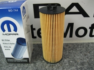 2011-2013 Mopar Engine Oil Filter Kit 68079744AD | Steve White Parts