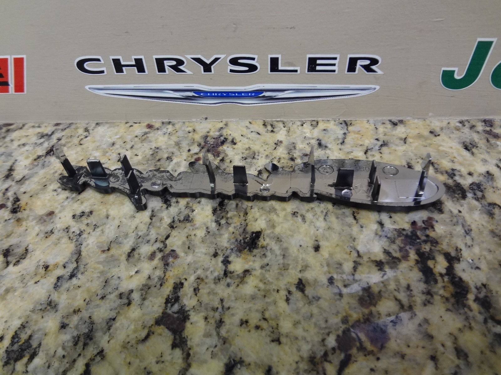 2014 Dodge Challenger 08-14 Dodge Challenger Chrome Black Script Grille ...
