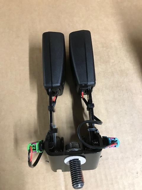 31332776 - Seat Belt Buckle (left Rear) - 2010-2017 Volvo XC60 | Volvo ...