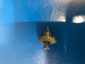 3541113 - Clip - 1991-2021 Volvo | Volvo OEM Parts Direct