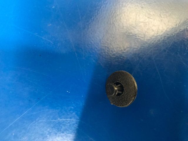 3541113 - Clip - 1991-2021 Volvo | Volvo OEM Parts Direct