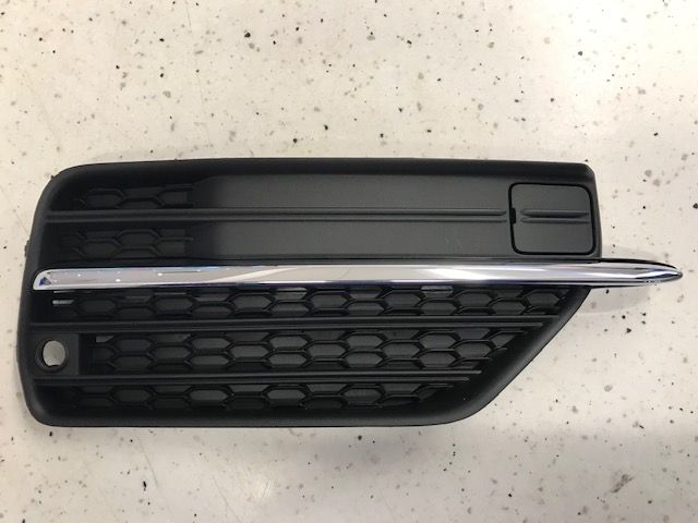 31383045 - Outer Grille - RIGHT - 2016-2019 Volvo XC90 | Volvo OEM ...