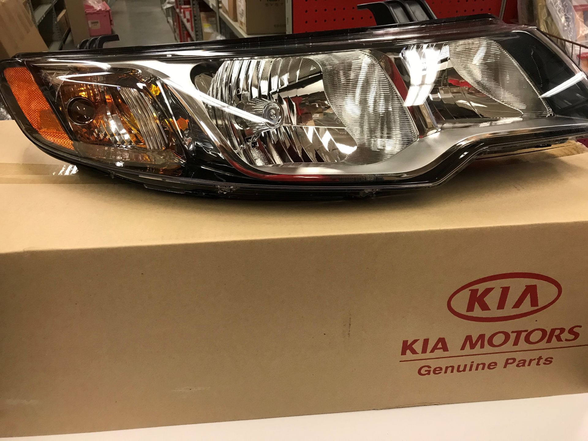 92102-1M240 - Headlight Assembly 2010-2013 Kia | Kia.Parts Store