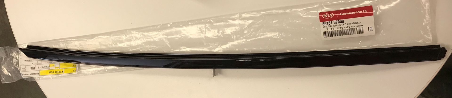 86131-3F000 - Side Molding 2004-2009 Kia Amanti | Kia.Parts Store